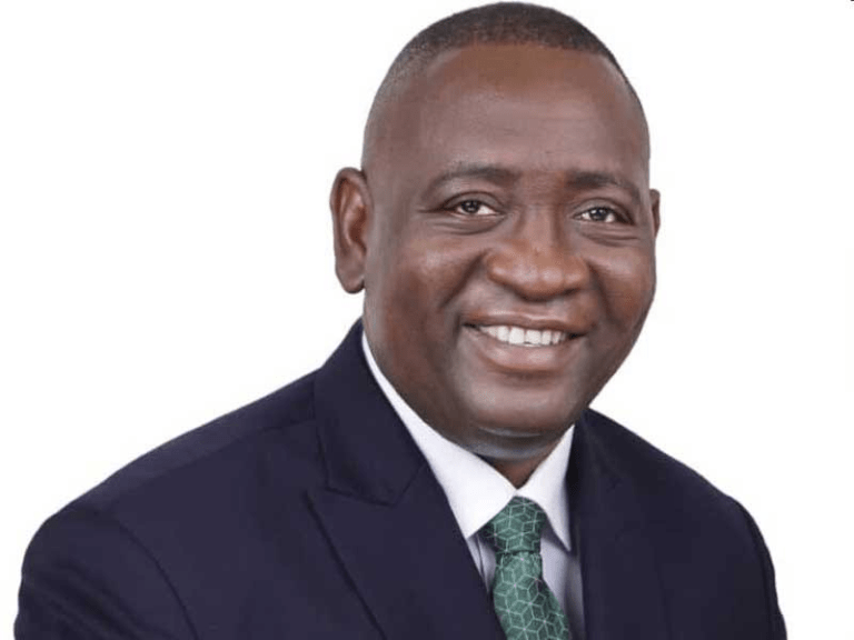 Top 10 most powerful Idoma people · Soluap